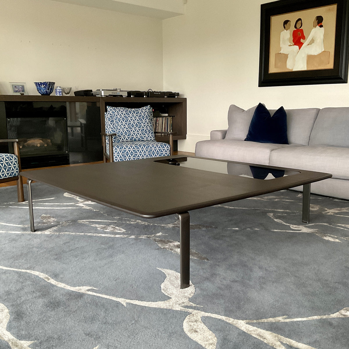 Perry Coffee Table by Minotti – Home Furniture on Consignment