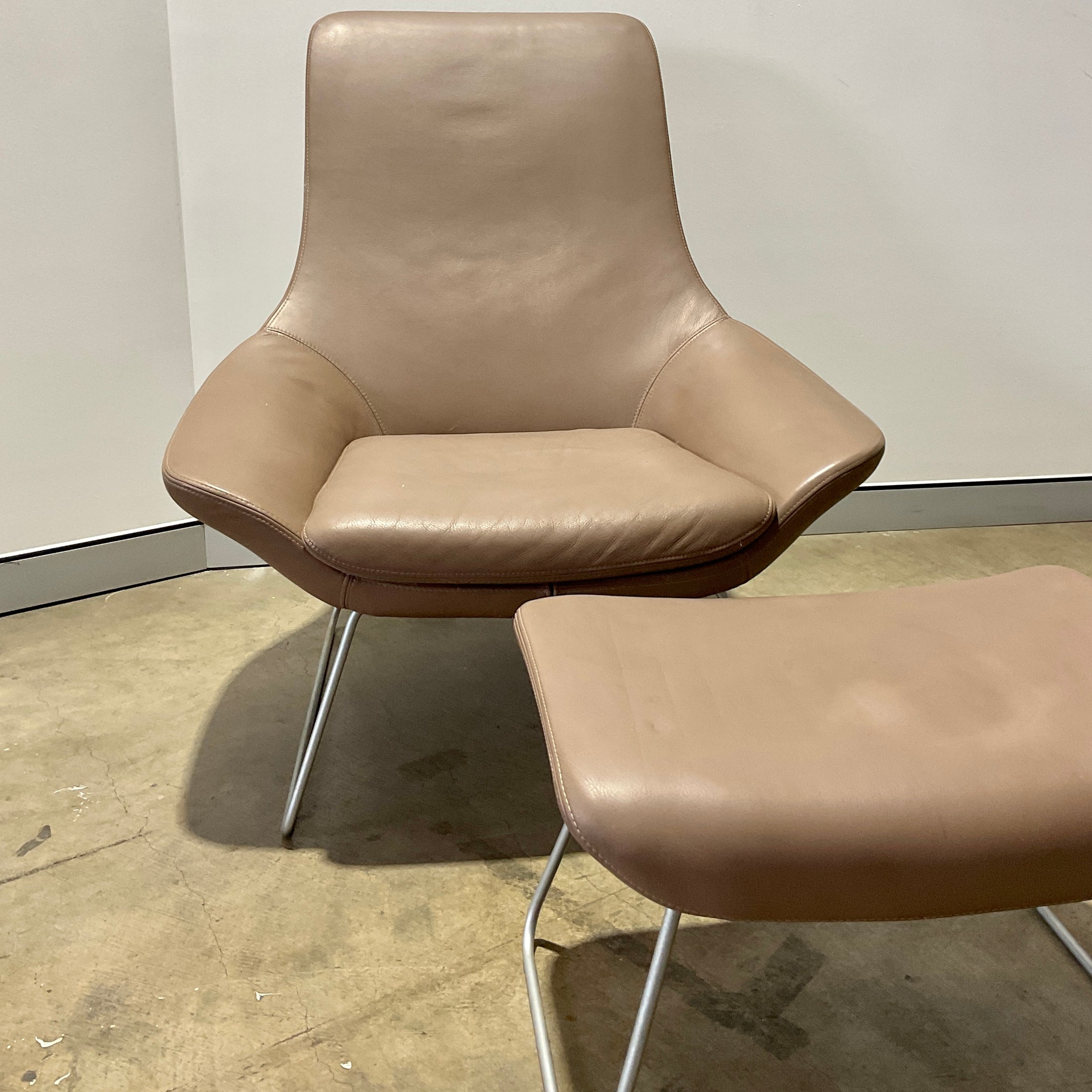 Stools – Home Furniture on Consignment