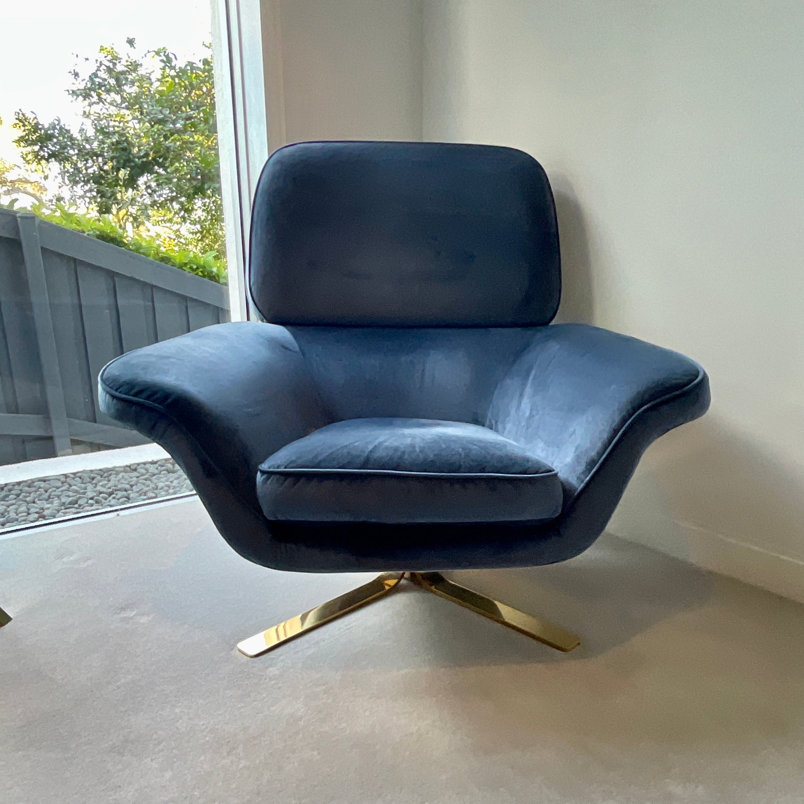 Minotti Blake Soft Chair & Footstool Blue Velvet | HFOC – Home ...