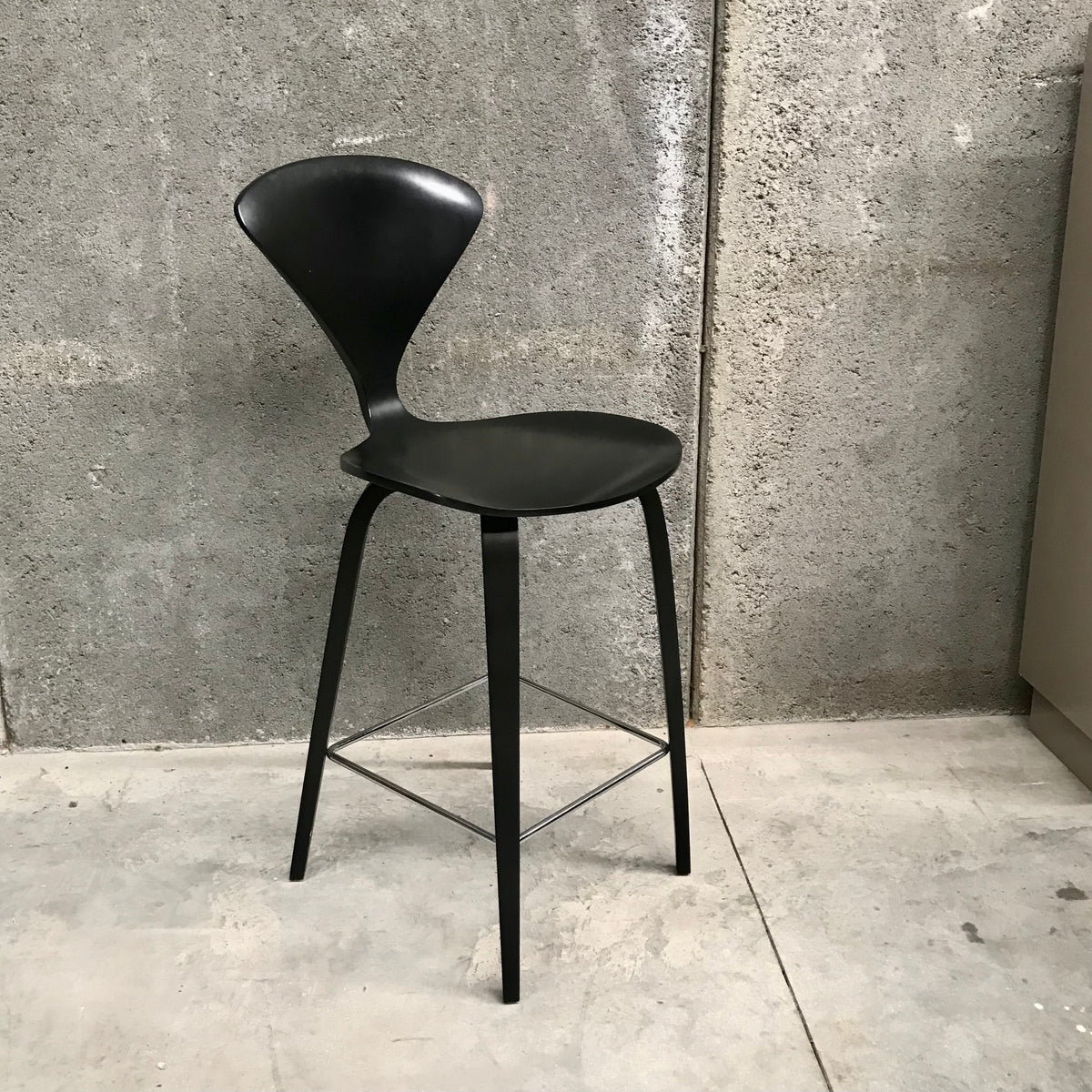 Cherner Counter Stool by Norman Cherner for Cherner Chair Company (4 a ...