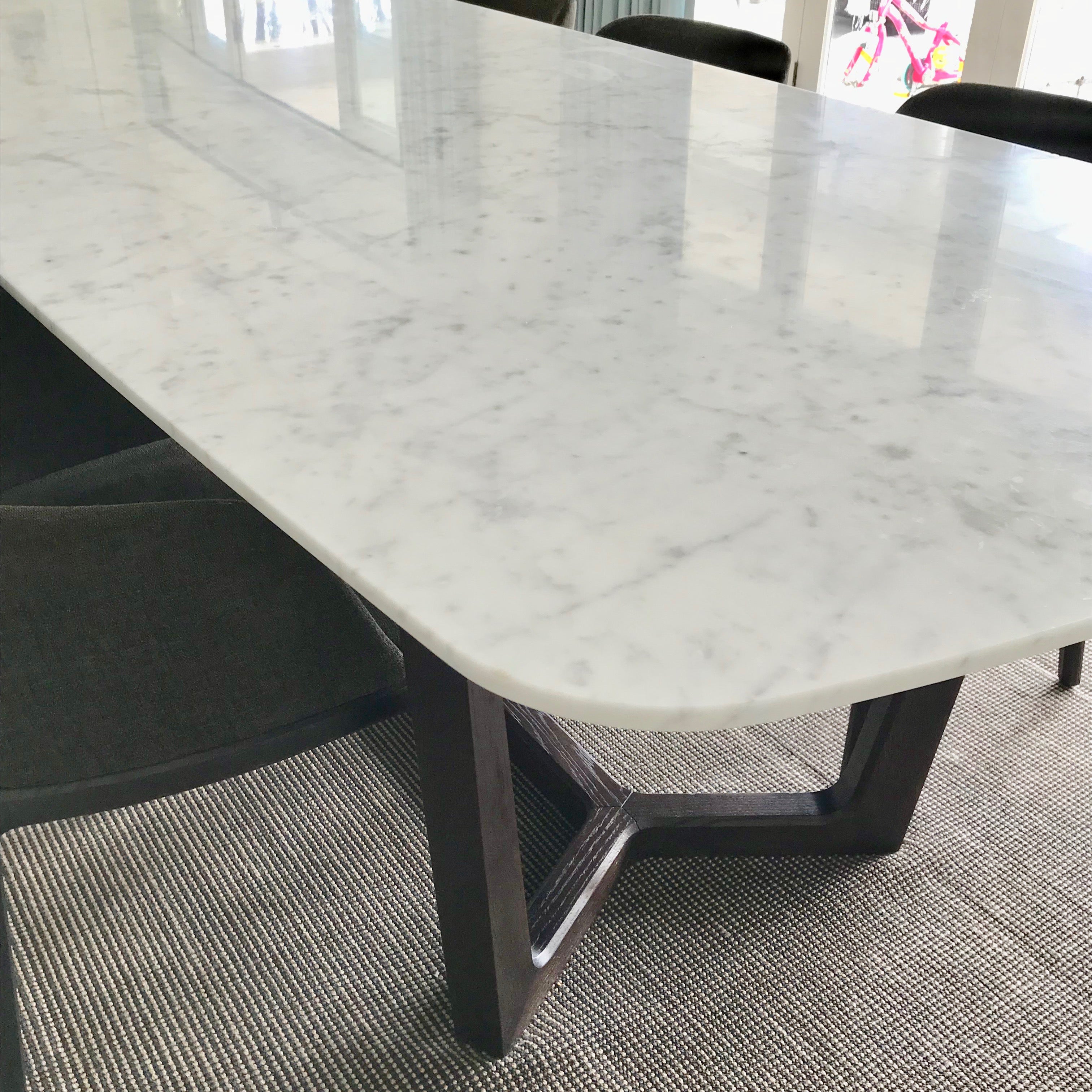 Poliform Concorde Dining Table Oak & Carrara Marble | HFOC – Home ...