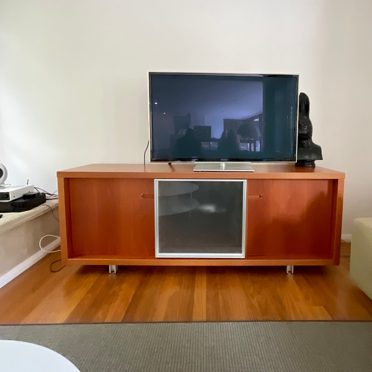 Sideboard in American Oak by Poliform – Home Furniture on Consignment